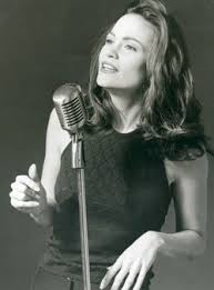 Christy Baron – NEONMUSIC