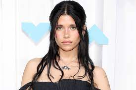 Nessa Barrett – NEONMUSIC