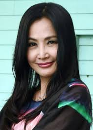 Shelly Yu Tai Yan / 于台煙 – NEONMUSIC